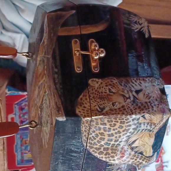 Source Unknown | Other | Lion Tiger Wooden Box Case | Poshmark